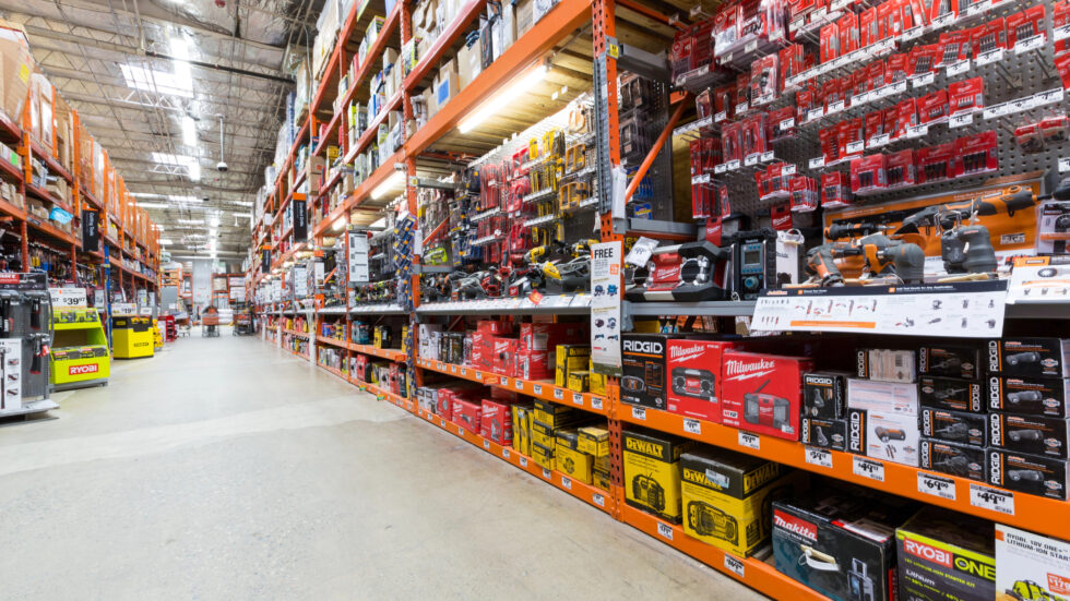 How to Value a Hardware Store - Peak Business Valuation